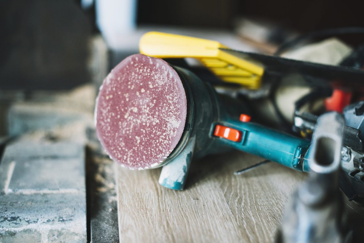 Flap Discs Vs. Grinding Wheels - Electric Muscles